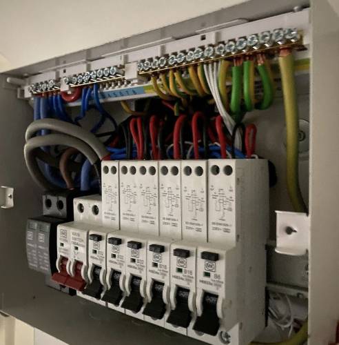 PS Electric - Electrician in London